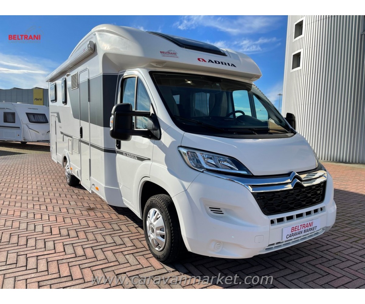 Semintegrali Usati | Adria Matrix M 670SP Axess - 2018