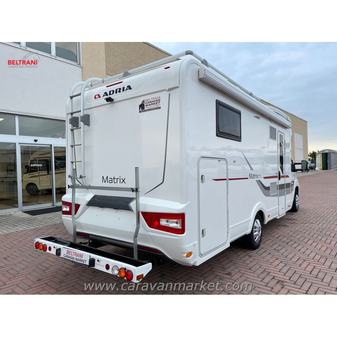 Semintegrali Usati | Adria Matrix Plus M 670 SBC - 2016