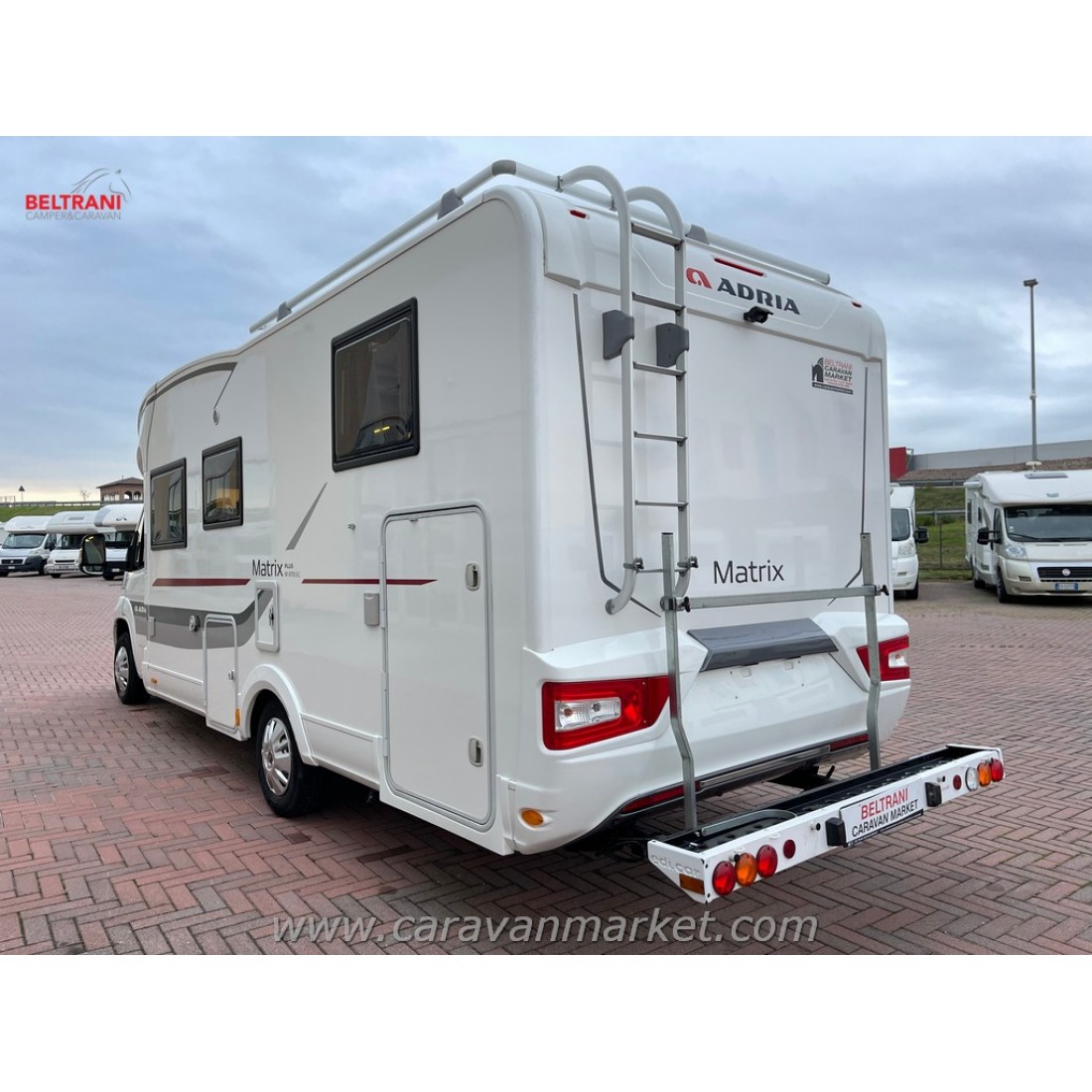 Semintegrali Usati | Adria Matrix Plus M 670 SBC - 2016
