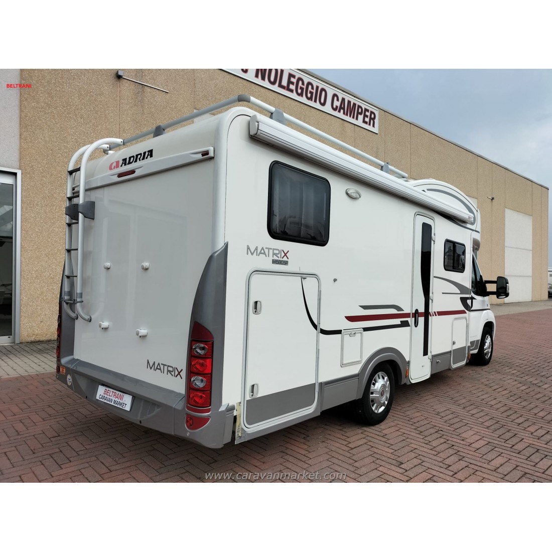 Semintegrale | Adria Matrix S 680 SP