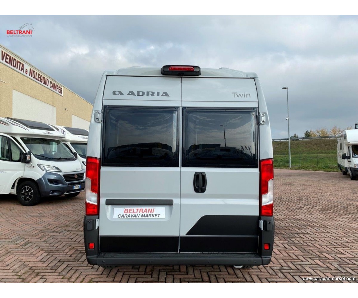 Van Nuovi | Adria Twin Sports 600 SPB