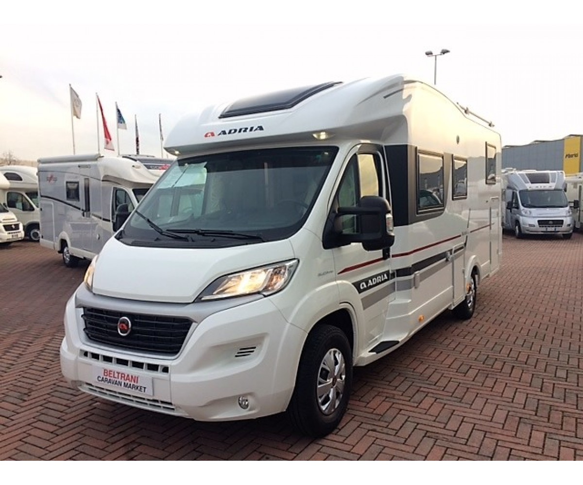 ADRIA MATRIX PLUS M 670 SL - Anno 2017