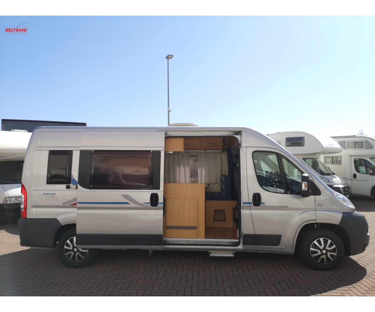 ADRIA TWIN 4 - ANNO 2010